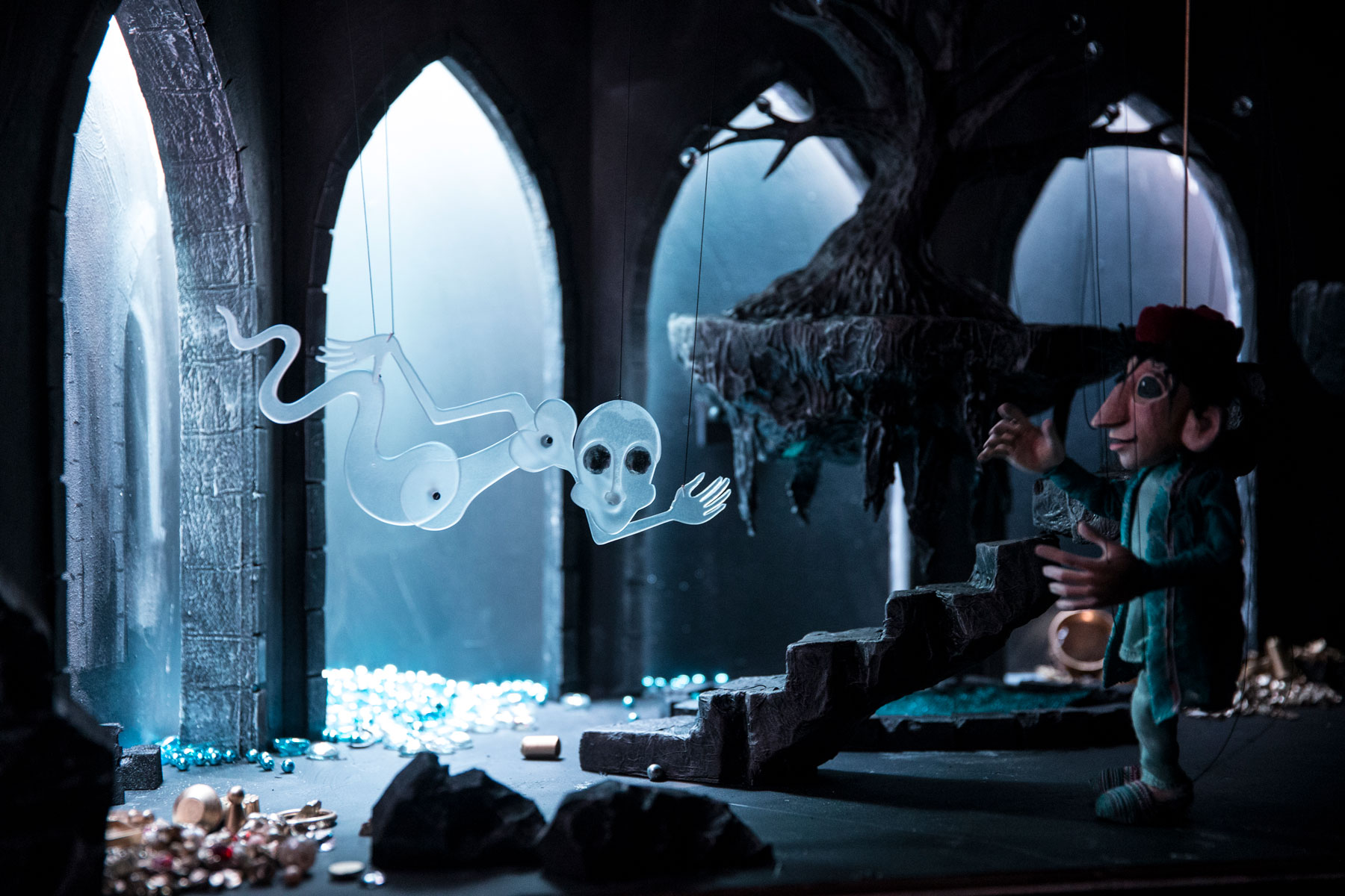 ALADDIN - Worlds of Puppets by Bernd Ogrodnik