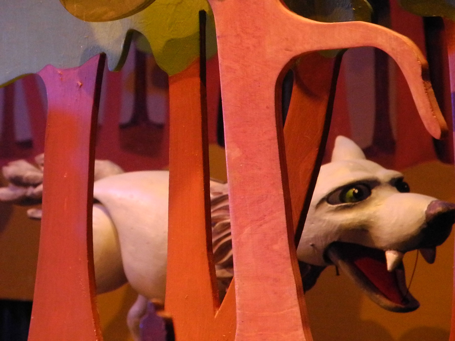 PETER AND THE WOLF - Worlds of Puppets by Bernd Ogrodnik